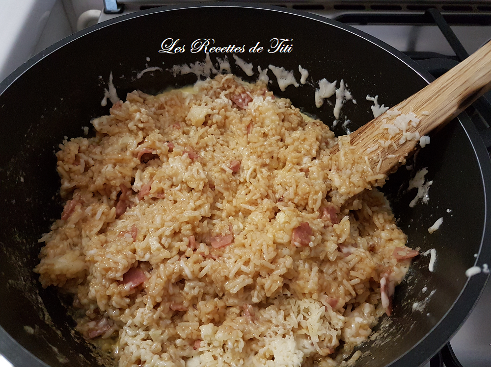 Riz au Maggi et au fromage | Les Recettes de Titi