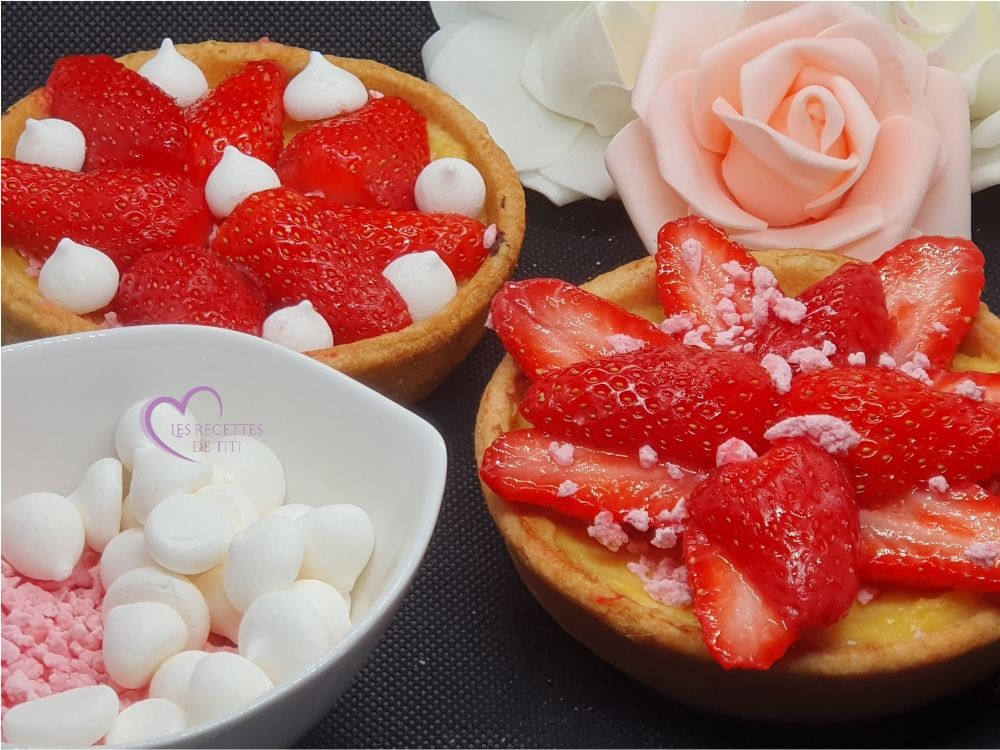 Tartelettes aux fraises et aux pêches au sirop | Les Recettes de Titi